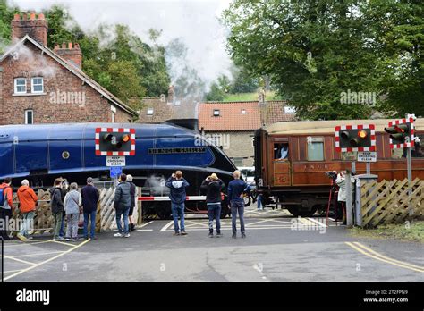 Lner Class A4 Pacific No 60007 Sir Nigel Gresley Leaving Pickering Station On The North