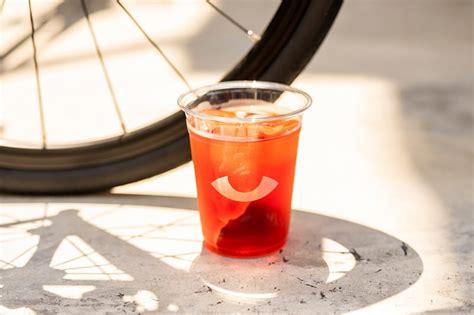 悠閒散步日常裡，發現藏在大稻埕街角的外帶咖啡店「nabiis Cycles And Coffee」