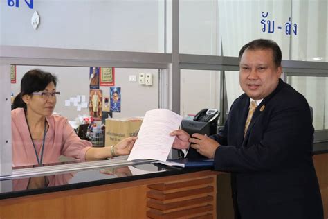 Photo Gallery “สนธิญา” ร้องสอบ อนคฝ่าฝืน รธนลงโทษ “กวินนาถ” ยกมือสวน