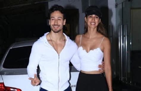 Disha Patani Commented On Tiger Shroff Picture टाइगर श्रॉफ को शर्टलैस