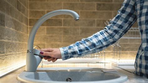 Single Vs Double Handle Faucets Advantages And Drawbacks Faucet Fam