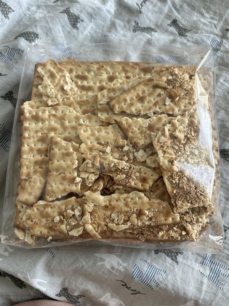 Streits Egg Matzo Kosher For Passover 12 Oz 3 Pack3 Books