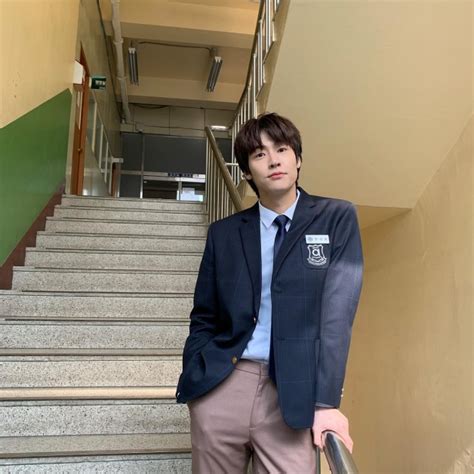 每集72秒韓國網路劇啊因為男高所以幸福搞笑又舒壓 啊因為男高所以幸福韓國網路劇N Flying李承協金宰鉉 酒酒窩