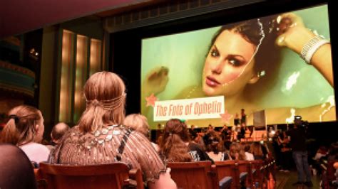 Taylor Swift And Travis Kelces Sex Live Revealed By Gigi Hadids Sister