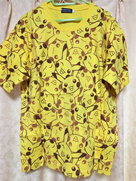 未使用 ピカチュウ Tシャツ Lサイズ 総柄 ポケモンセンター 完売品 メルカリ