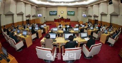 성추행 의혹 부천시의회 이번엔 주둥이 확 찢겠다 폭언 의혹