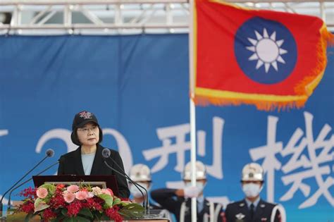 F 16v接裝升級 蔡總統：國防戰力更堅強圖 中央通訊社 Line Today