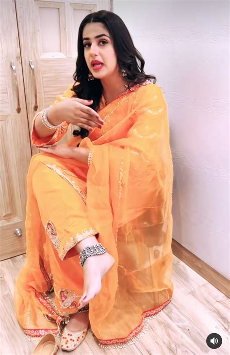 Pranjal Dahiyas Feet