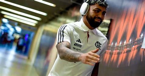 Flamengo Adia Renovação De Gabigol Após Pedido Por Salário De R 2