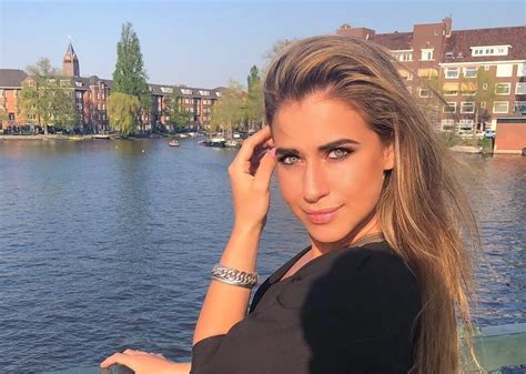 Lotte Van Leeuwen Van Het Realityprogramma Love Island Is Aangenaam Voor Het Oog