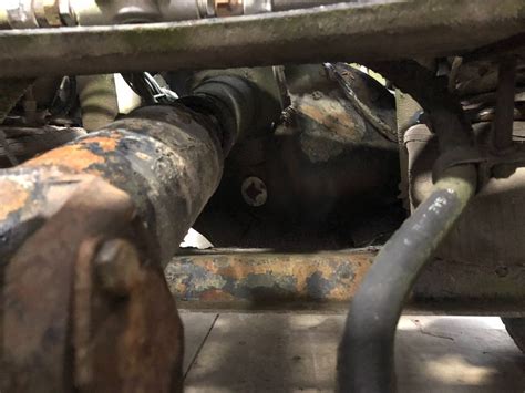 304564 Eaton Ds402 Axle Housing For Sale