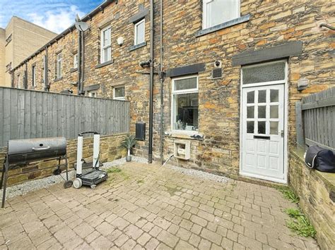 West Street Stanningley 3 Bed Terraced House For Sale £185000