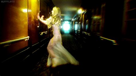 Artiesten Britney Spears  Glimlachen Muziekvideo Hair Flip Oops Popster Animaatjesnl
