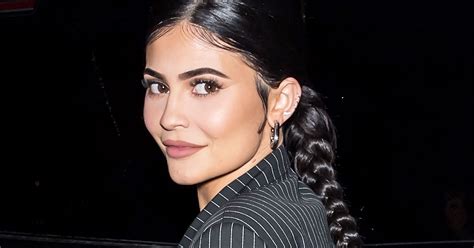 Kylie Jenner Was Naked On Vacation But Had Neon Nails