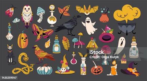 유령 박쥐 호박 양초 마술 병 까마귀 뱀 마녀 모자 및 버섯으로 설정된 귀여운 할로윈 벡터 검은 배경에 고립 된 평면 그림 재미있는 할로윈 컬렉션 공포 무서움에 대한 스톡