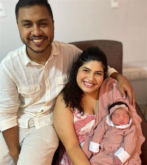 Mãe De Bebê De 5 Meses Com Doença Rara Conta A Luta Pela Saúde Da Filha