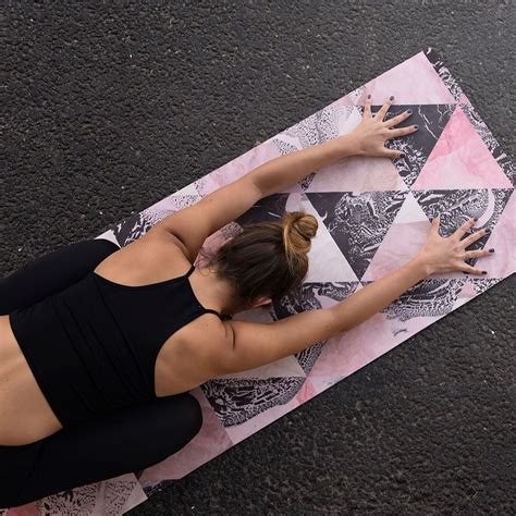 Yoga Mats Yoginiandco