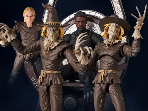 Medicom Mafex Batman Hush Scarecrow And Marvel Infinity Saga Black