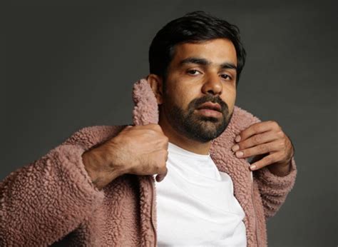 Book Comedian Sumit Anand Or Events Stand Up Acts Black Hat