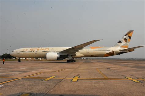 Llega Avión Con Donación De Insumos Proveniente De Emiratos Árabes