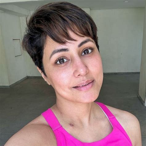 Hina Khan Reveals Suffering From Mucositis As Side Effect Of Breast