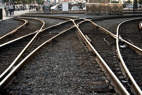 Cómo tomar decisiones difíciles eficazmente y sin estrés Entusiasmado