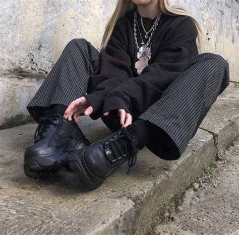 𝐩𝐢𝐧𝐭𝐞𝐫𝐞𝐬𝐭 𝐬𝐚𝐝𝐭𝐞𝐫𝐦𝐬 Grunge Outfits Fashion Inspo Alternative Outfits