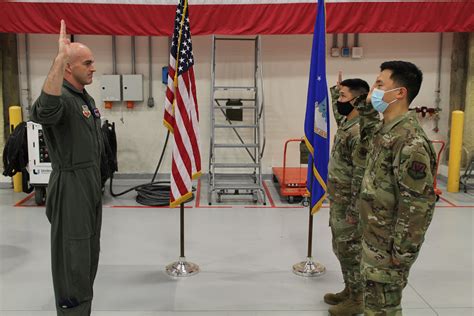 Taking An Oath U S Department Of War