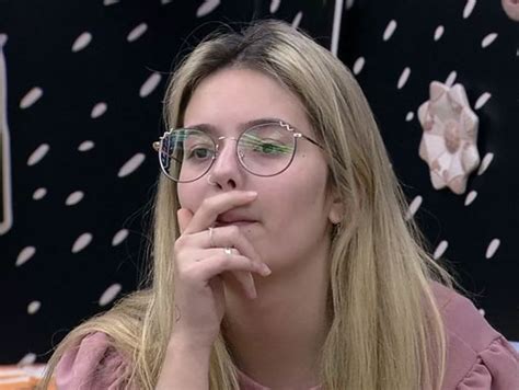 BBB Viih Tube ataca novamente dessa vez o chulé POPline