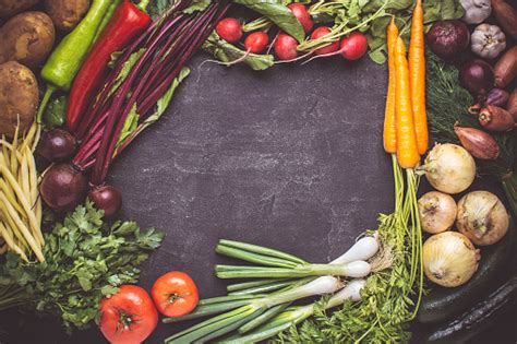 메뉴 또는 어두운 배경에 신선한 야채와 조리법 이랑 복사 공간을 가진 건강 한 식습관 개념 비 건 생 식품 개념에 대한 스톡 사진 및 기타 이미지 Istock