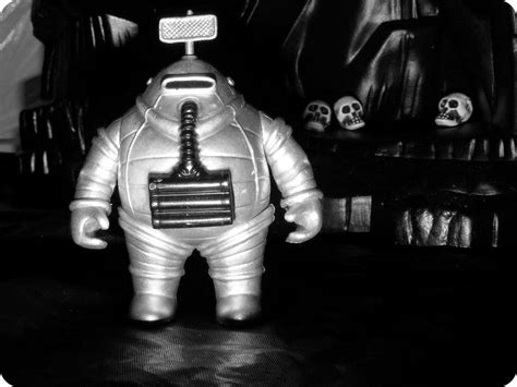 Misfit Robot Daydream Your Are Now Entering The Twilight Zone