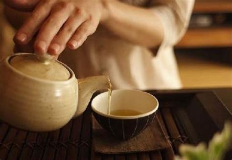 递茶礼仪递水礼仪端茶递水的礼仪手势图大山谷图库
