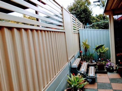 Cos Fencing And Constructions Plain Concrete Retainer Wall Colorbond