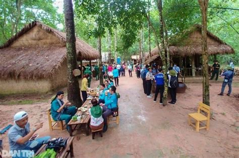 Tham Quan địa đạo Củ Chi Dịp Lễ Mộc Riêu Nướng Mộc Lai Rai Quán