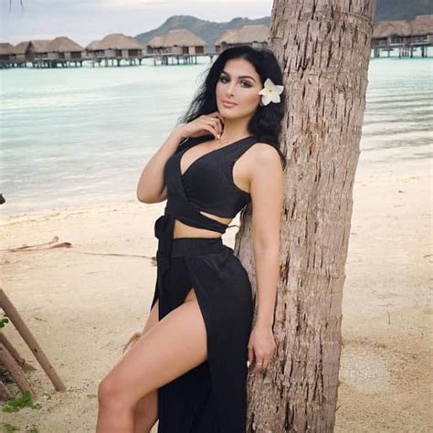 Alia Shelesh Bikini Feet Feet Measurements Height Weight