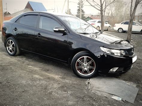 Дифлектор капота — KIA Cerato (2G), 1,6 л, 2010 года | стайлинг | DRIVE2