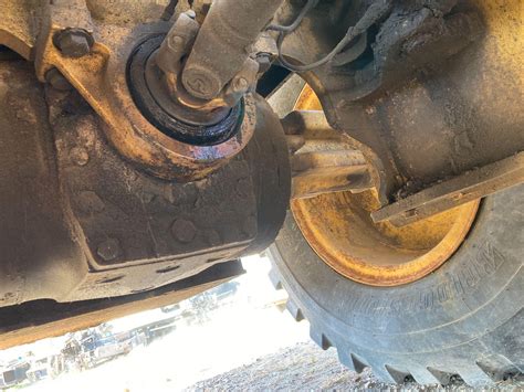 Yz18993 John Deere 544j Axle Assembly For Sale