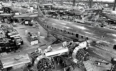 Boeing Has A Tradition Of Assembly Line Innovation 2016 04 20