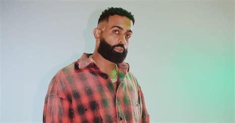 Trap internacional Eladio Carrión tributa a su madre en su disco Sol