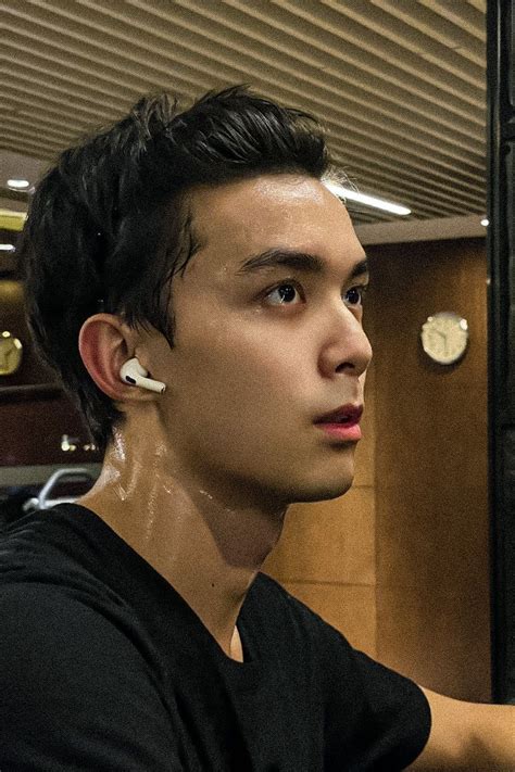 Wu Lei Pearl Earrings Lei Fashion