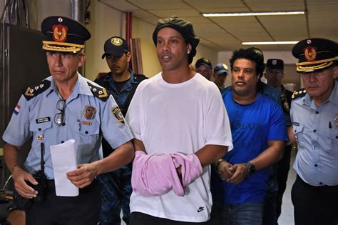 Ronaldinhos House Arrest Request Denied May Spend 6 Months In Jail