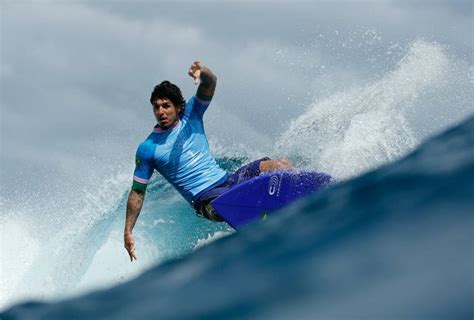 Gabriel Medina Lesiona Ombro E Perde Temporada 2025 Da Wsl Folha Pe