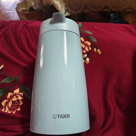 TIGER虎牌北歐風提倒式不鏽鋼保冷保溫壺1600cc PWO A160 展示品出清 跑800m 店到店加50m P9品酒網