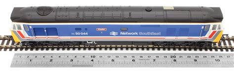 Hornby R30153 Class 50 50044 Exeter In Original Network Hattons