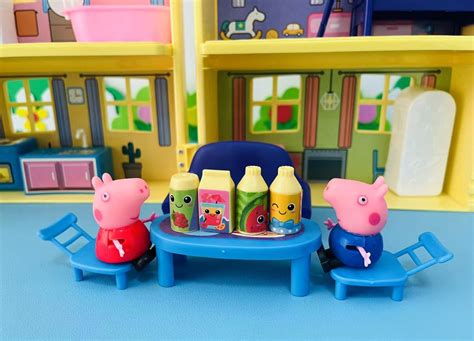 佩奇和乔治玩脑筋急转弯 欢乐玩具乐园 欢乐玩具乐园 哔哩哔哩视频