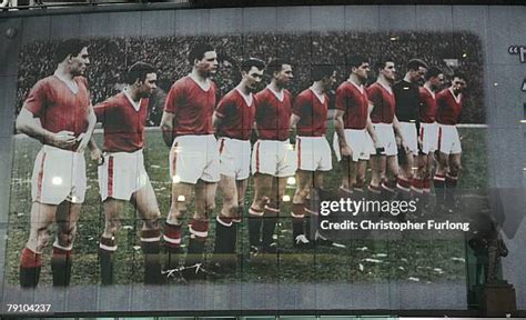393 Manchester United Fc And Busby Babes Photos And High Res Pictures
