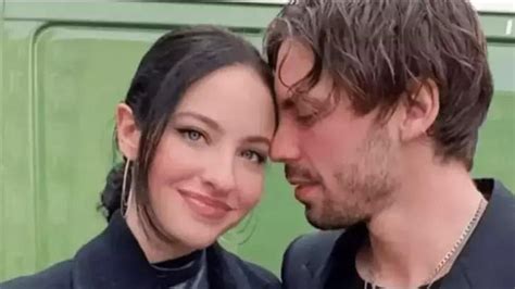 Tarık Emir Tekin Aşk Acısı çekiyorum Magazin Haberleri