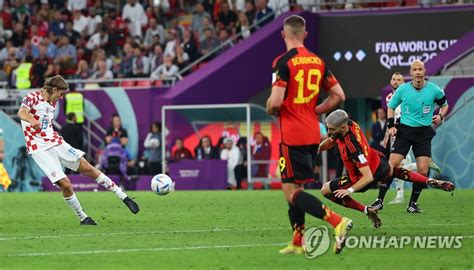 슛 시도하는 보르나 소사 연합뉴스