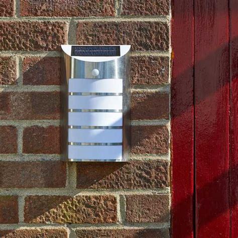 Smart Pir Welcome Light Warm White 100 Lumens Burleydam Garden Centre