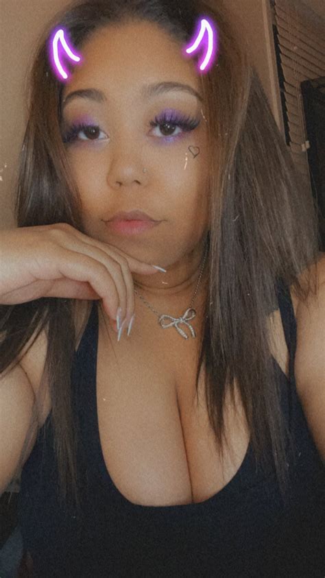 Goddess Taya👸🏽🖤 21k On Twitter A Cute Selfie For Your Saturday 🫶🏽